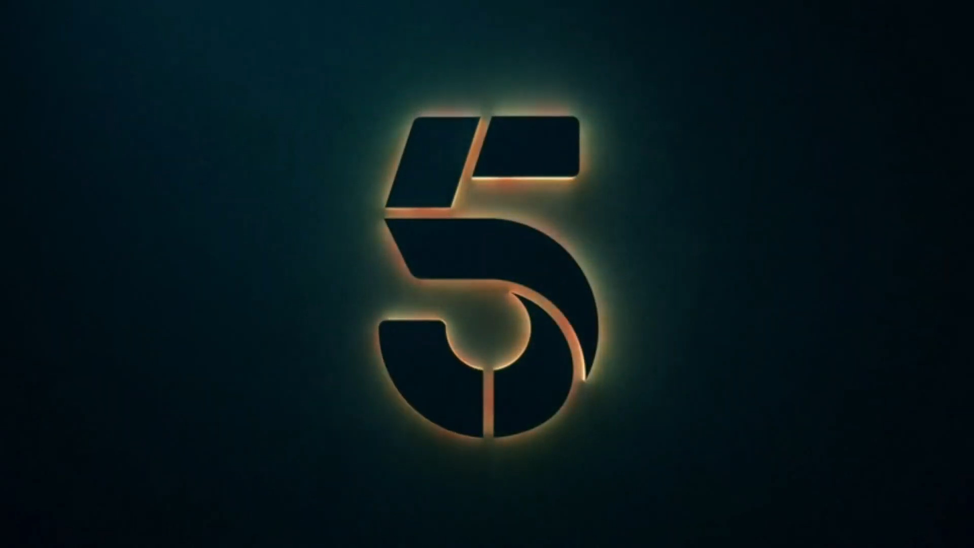 Channel 5 w Wielkiej Brytanii zmienia nazwę. Nie zniknie z niej "piątka ...
